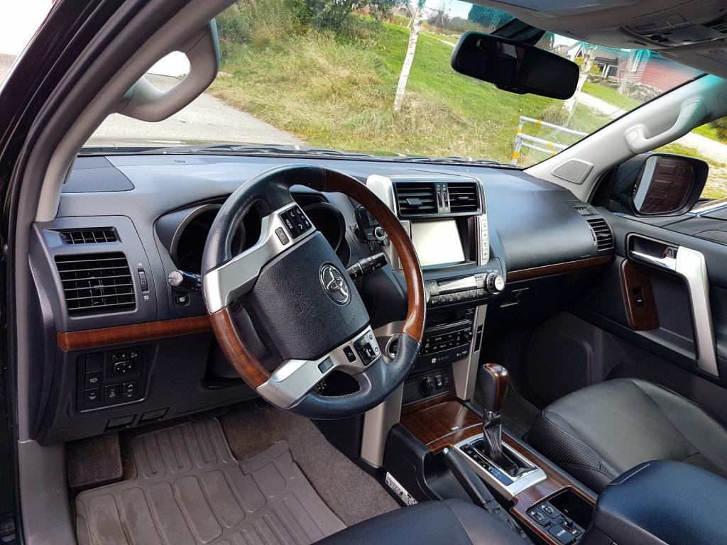 Photos Toyota Land Cruiser LC150 3,0 D-4D GX | VUS